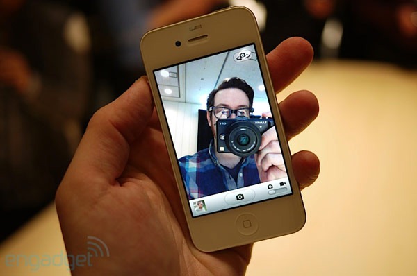 iPhone 4 Hands On Video of FaceTime