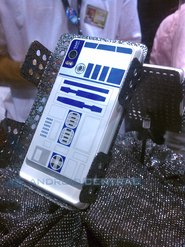 Motorola Droid 2 R2-D2 Edition Coming September 30th