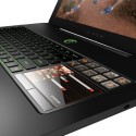 Razer Blade: High End Gamling Notebook with MultiTouch Control Panel